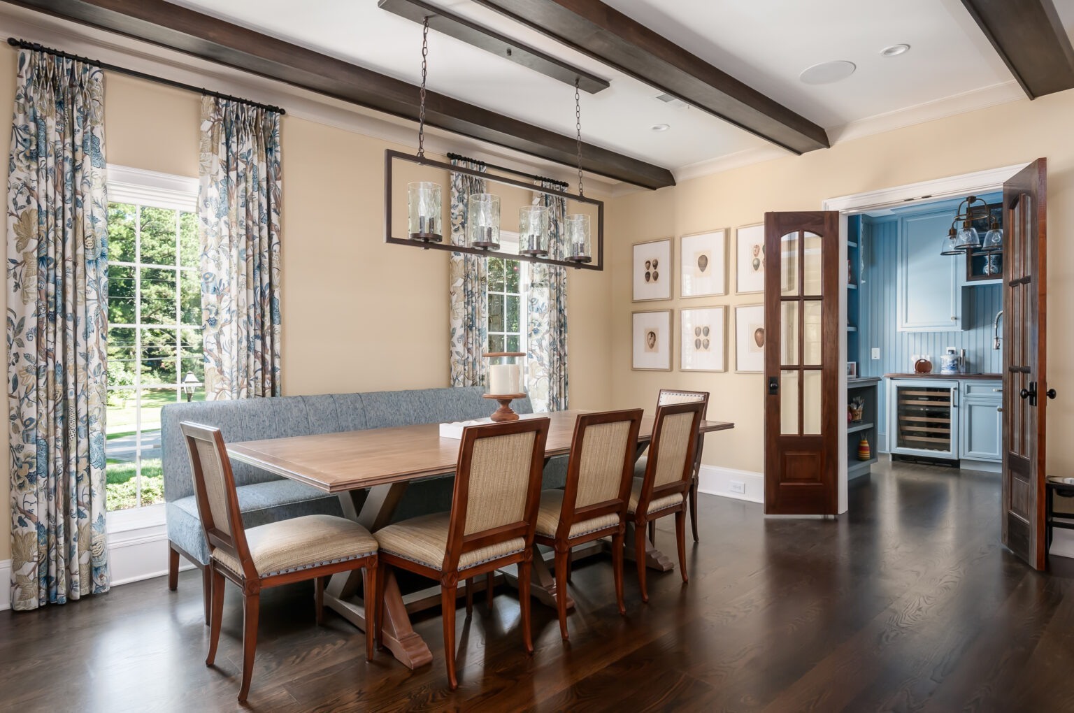 Zoned Kitchen Layout + 2 Islands | Innovative Construction