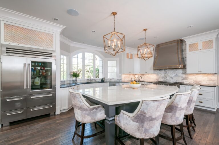 Alpharetta Glamorous Kitchen - Innovative Design + Build