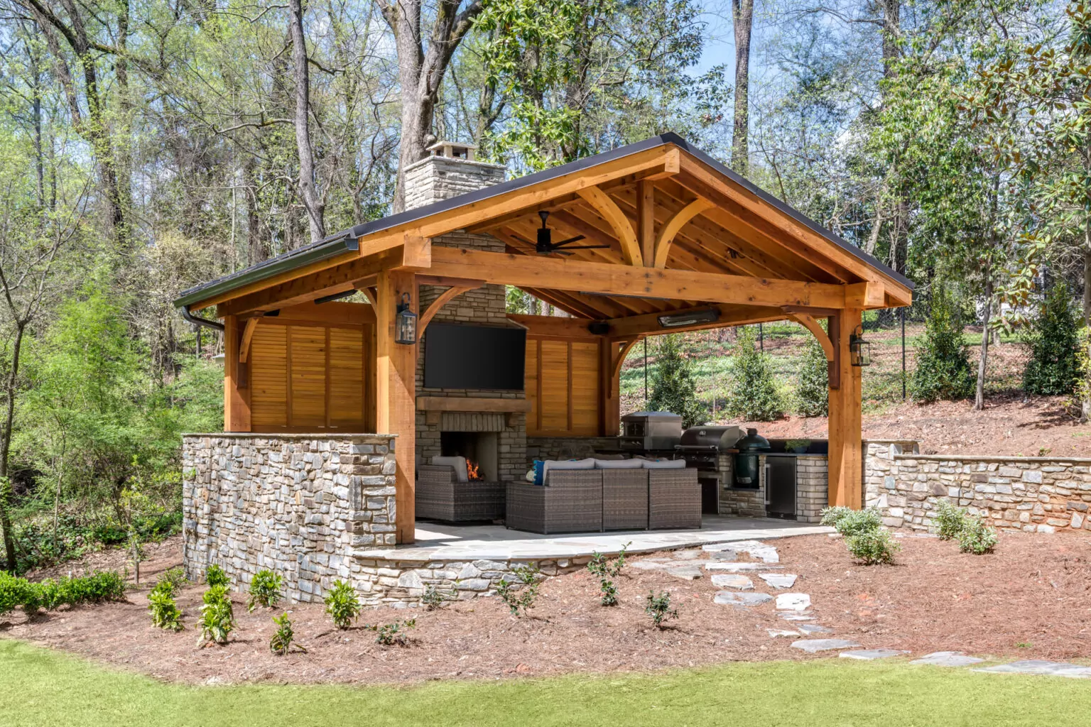 Pavilion With An Outdoor Kitchen - Innovative Design + Build